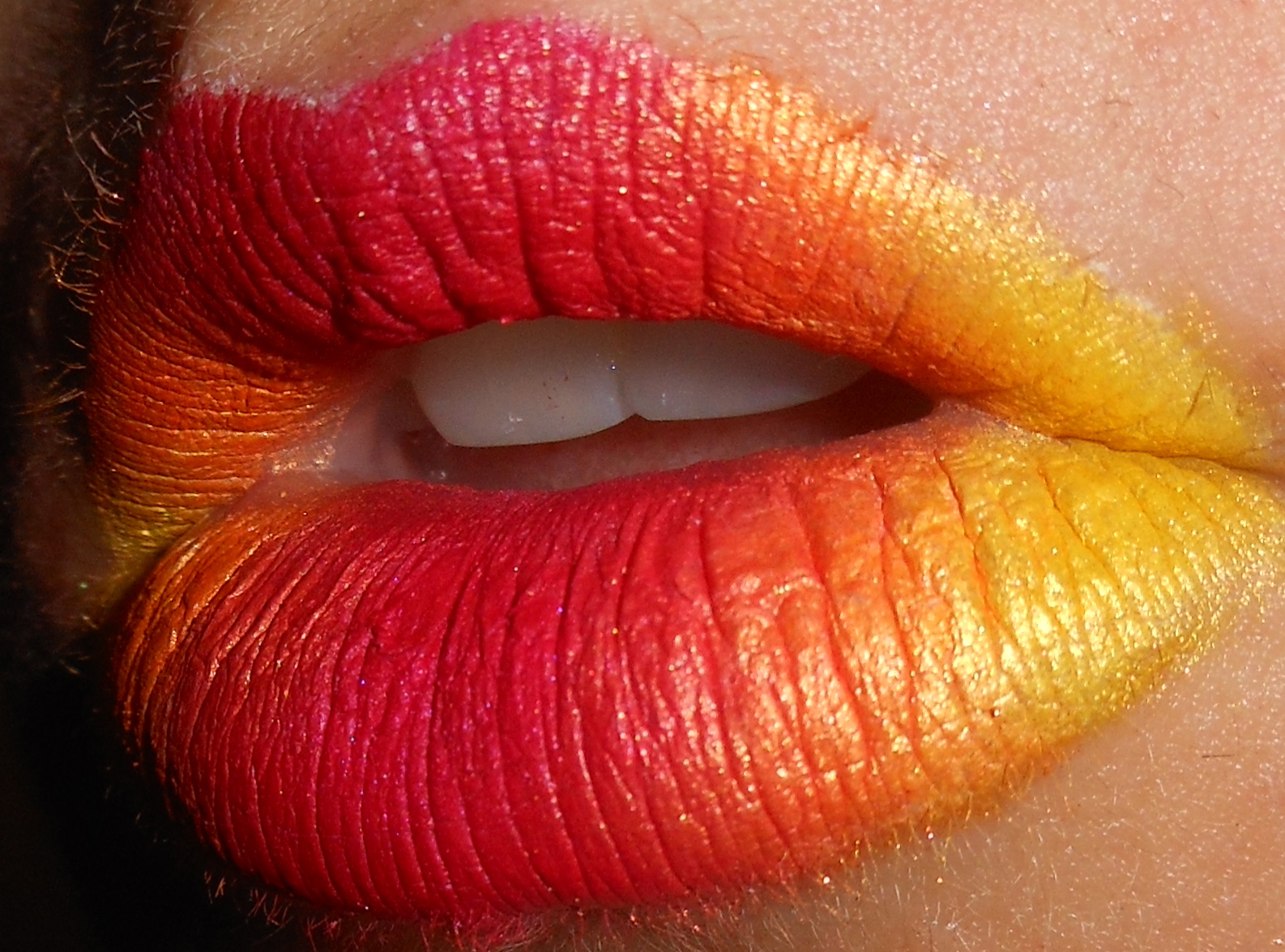 Marissa's Makeup World : Sunset-inspired lips