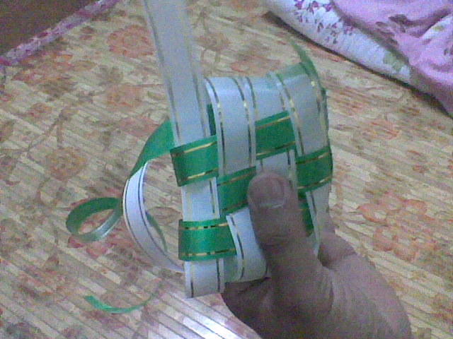 Ayah..U r My Hero: JOM BELAJAR CARA-CARA MEMBUAT KETUPAT HIASAN DENGAN ...