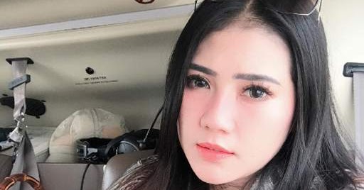 Foto Via Vallen Instagram : Lirik Lagu Via Vallen - Sayang | Lirik Lagu Via Vallen - Not only ...