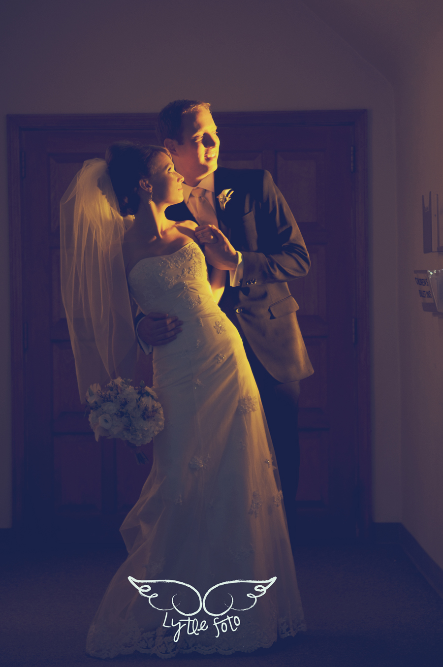 Lytlefoto: Erika + Mark Newlywed at Paris on Ponce