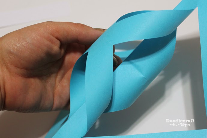 Deck the Halls with Paper! 3D Snowflakes and Paper chains!