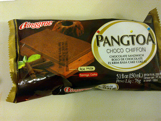 It's snack time!: Korean snack : 'PANGTOA' ice cream cake