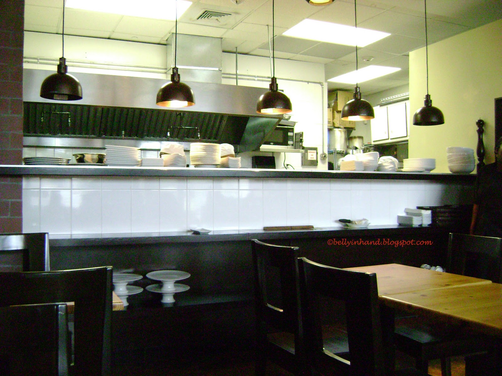 Belly in Hand: Chaud Cafe & Wine Bar