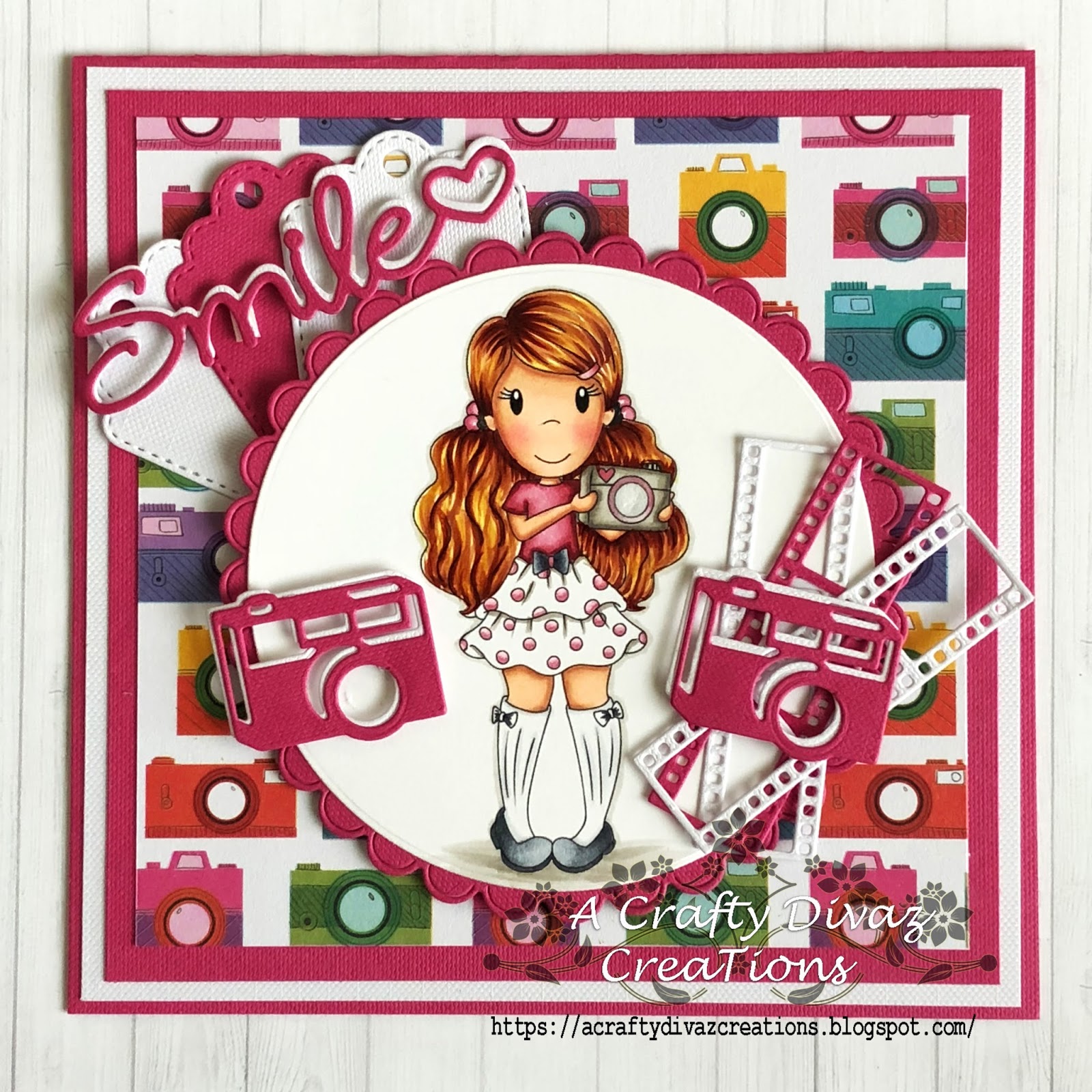 Paper Nest Dolls: Emma with Camera