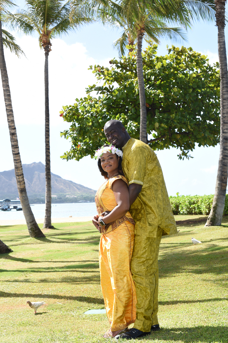 Hawaii Family Photos: Laye & Yolanda