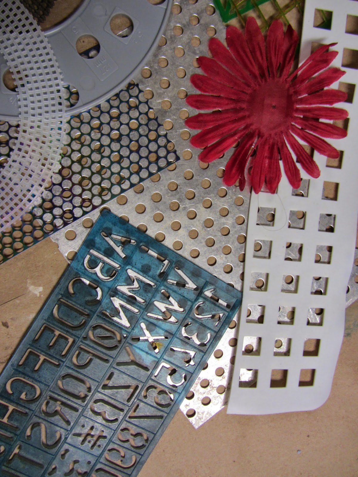 Jypsy Studio : Stencils, Masks & Mark Making Tools