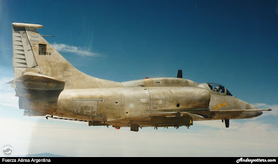 AndeSpotters: 20 Años del OA/A-4AR Fightinghawk en la Fuerza Aérea ...