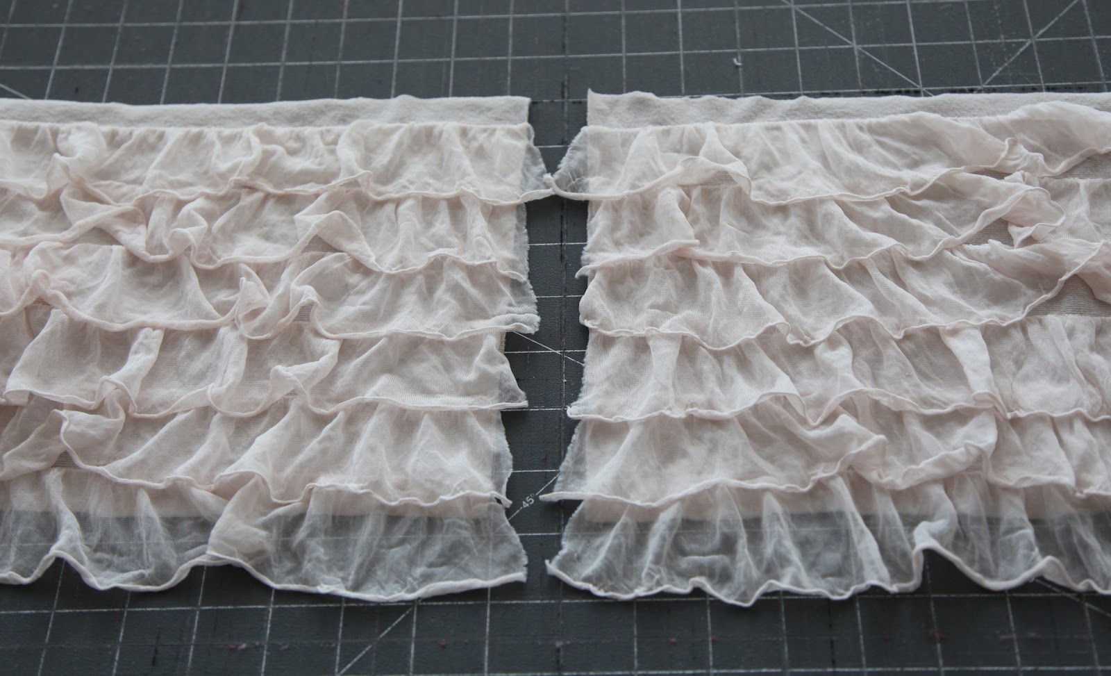 Ruffle Fabric: Magic Diagonal Ruffled Scarf