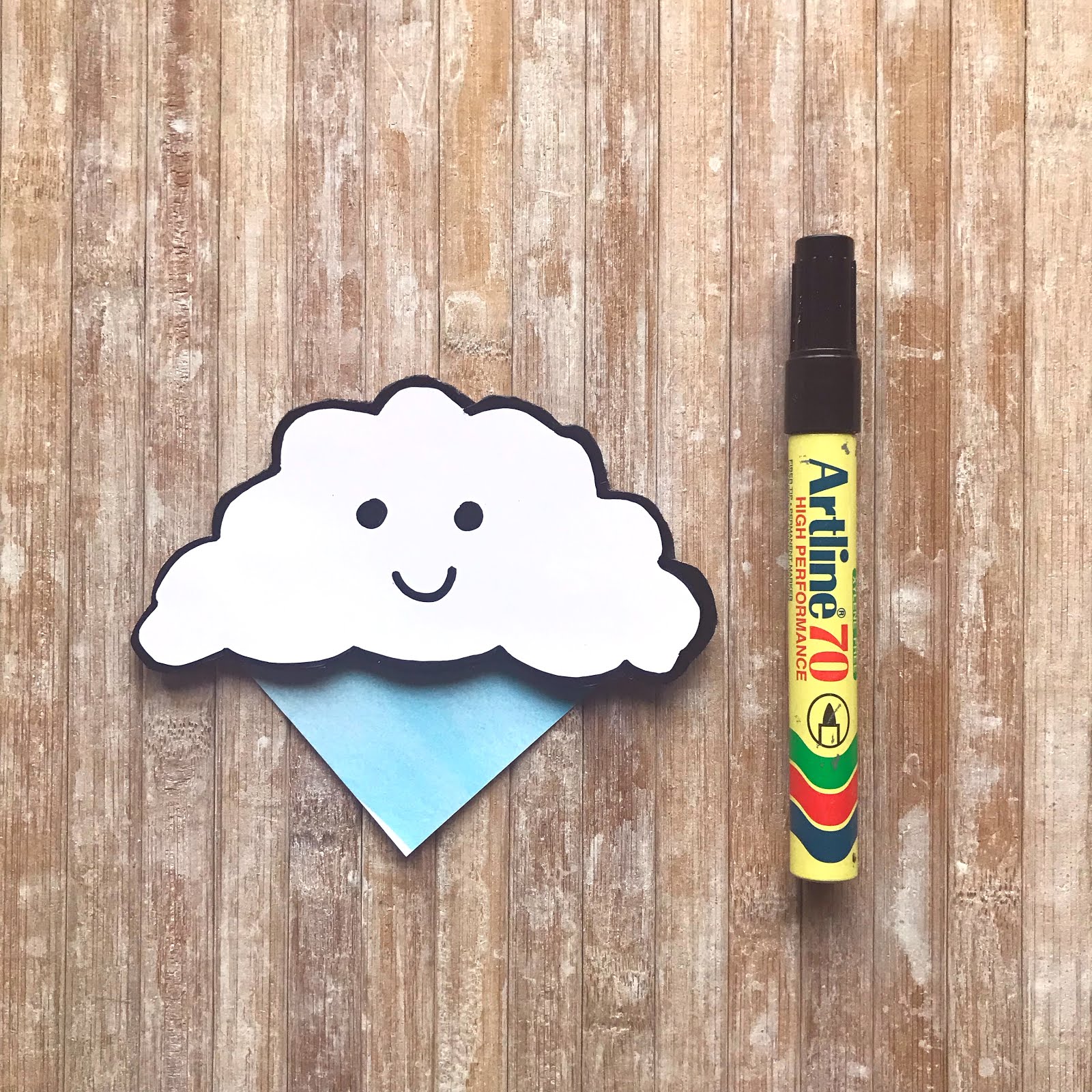 She's Eclectic: Artline Monday - Cute bookmark craft