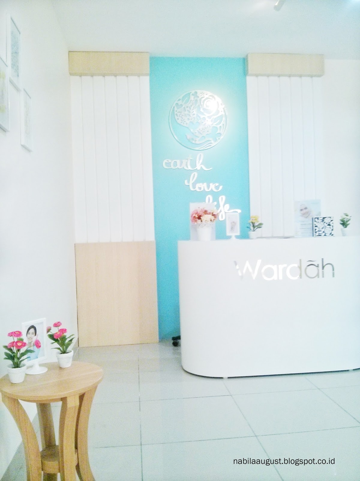 The August's Journal: [Grand Opening] Wardah Beauty House Jakarta