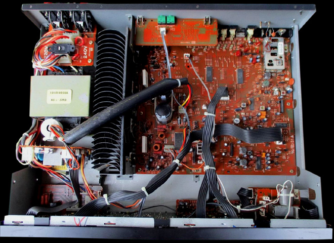 stereonomono - audio Hi Fi Compendium - 14 years on-line: Luxman R-351 ...