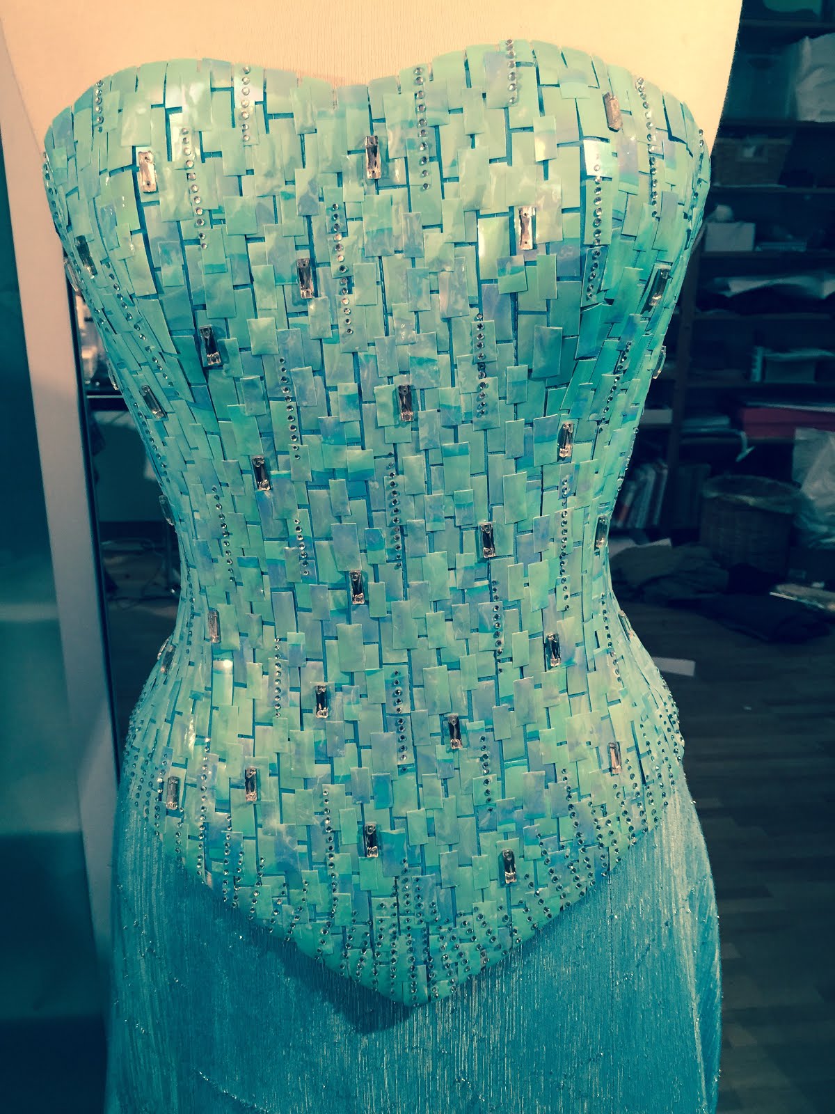 filmkostueme.ch: Elsa Corset Tutorial