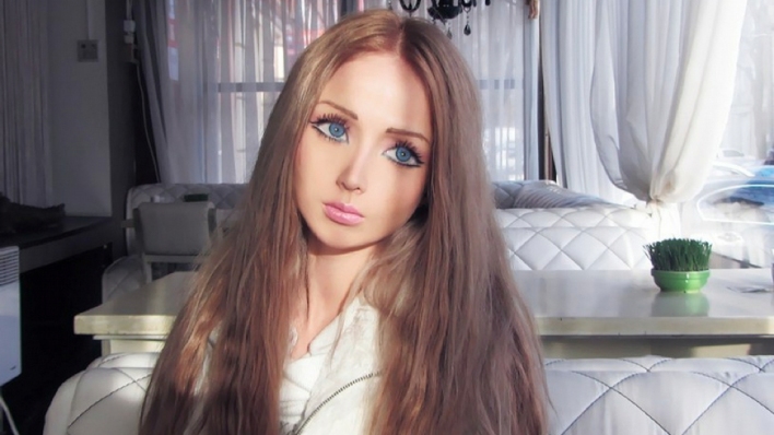 MANUSIA BARBIE VALERIA LUKYANOVA: MANUSIA BARBIE VALERIA LUKYANOVA