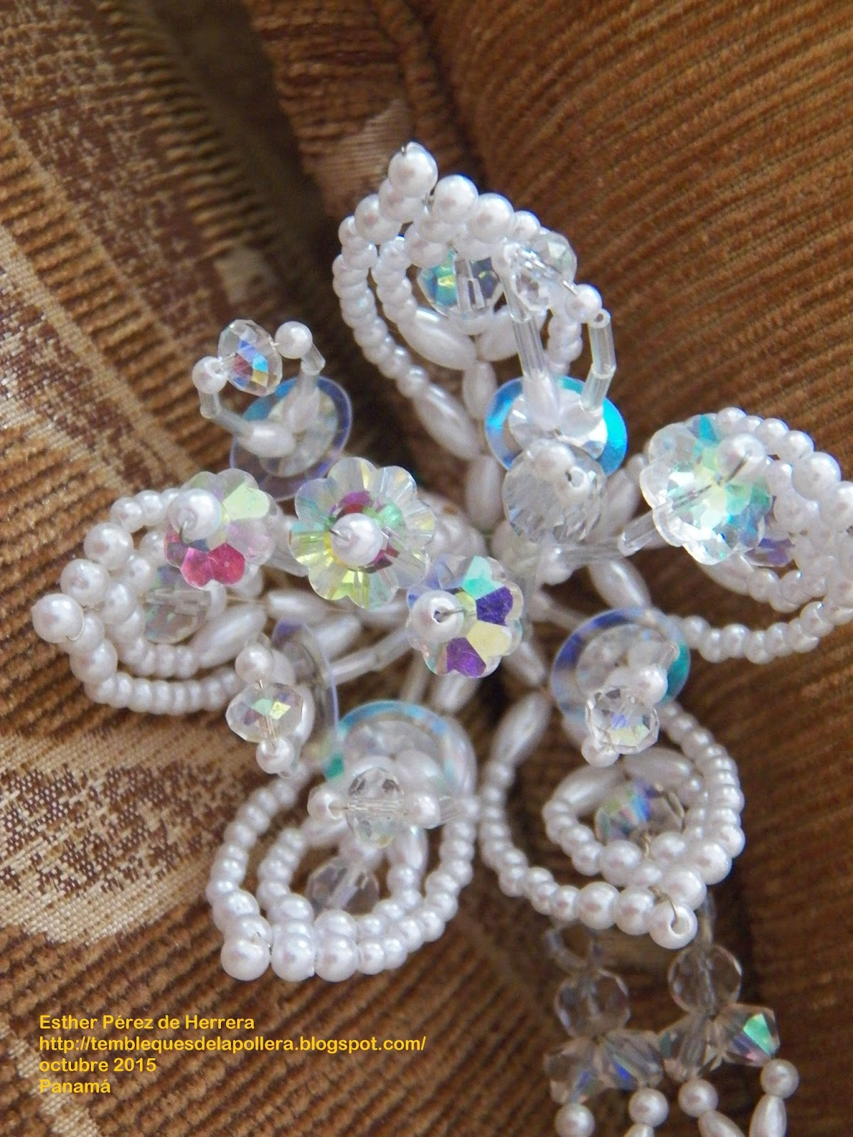 Tembleques de la Pollera Panameña: TEMBLEQUES DE PERLAS Y CRISTALES