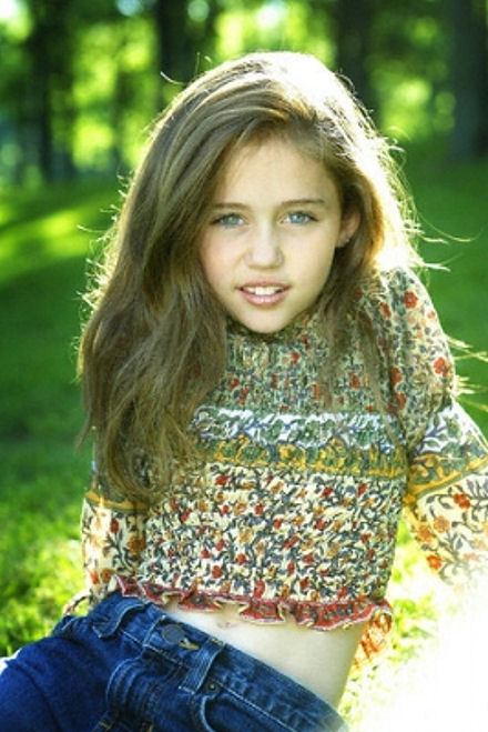 modelings: Miley Cyrus First Photoshoot when she was 10