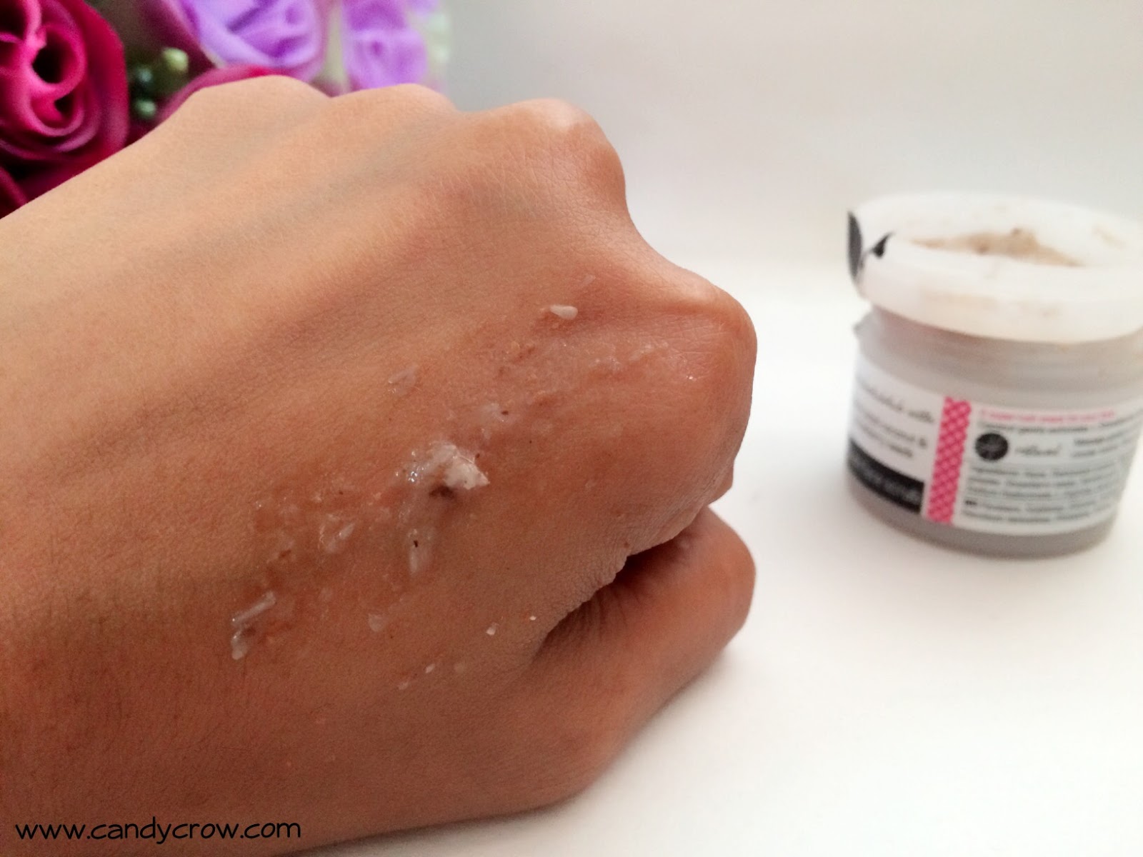 Hedonista Fresh Face Scrub Review - Candy Crow