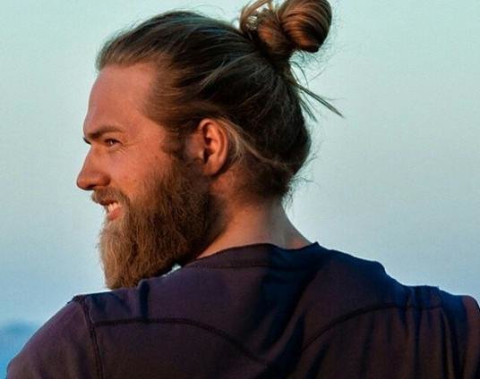 MEN'S STYLE: THE BEARD & BUN ~ THE MALE GROOMING REVIEW