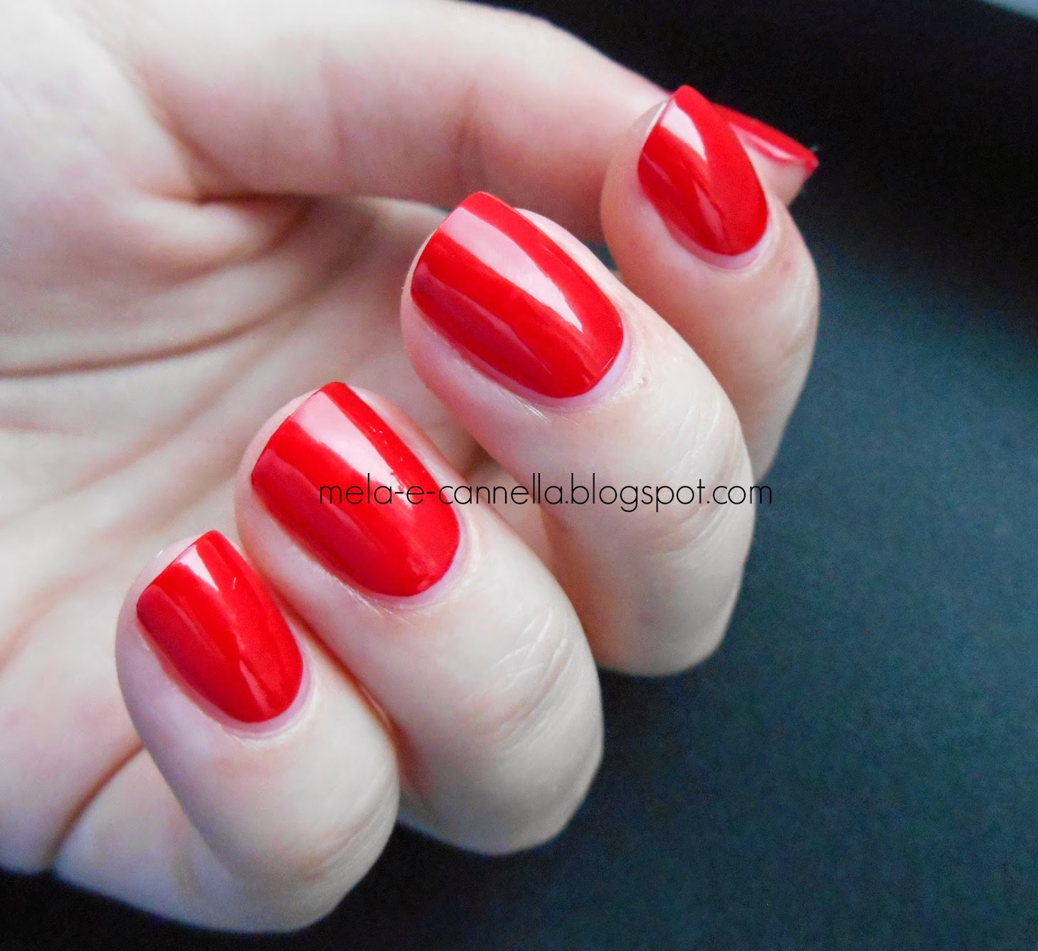 mela-e-cannella: Avon nailwear pro+ nail enamel - Real Red