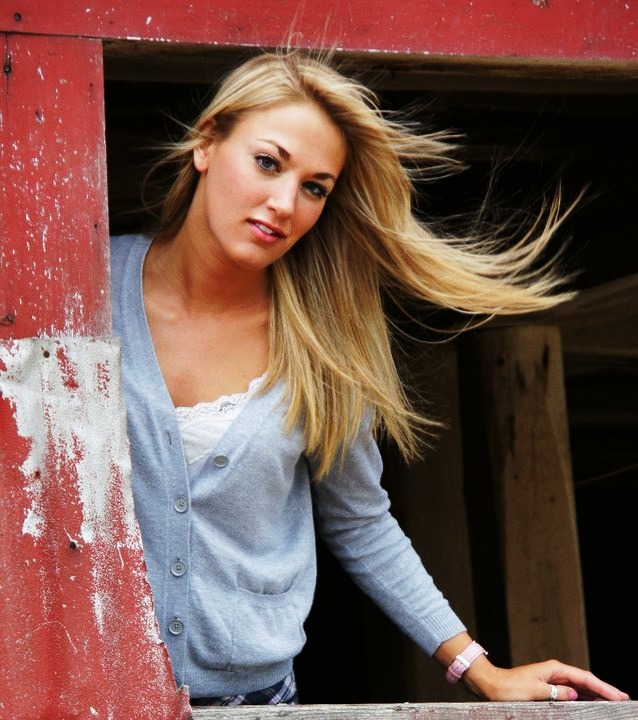 Preppy In Pittsburgh: She's Country