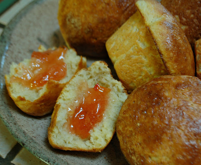 The Spice Garden: Manchet and a Tribute to a Book