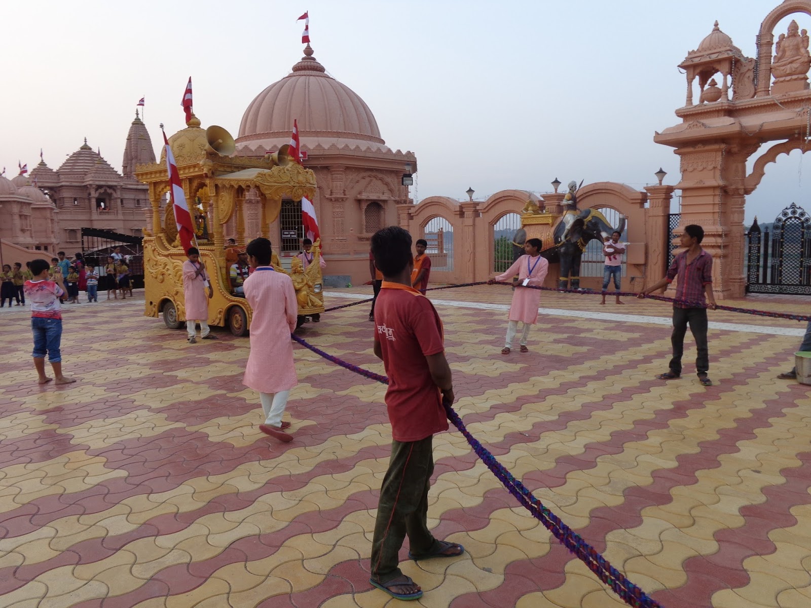 Nilkanth Dham Swaminarayan Temple-Sahjanand Univers in Poicha Gujarat India