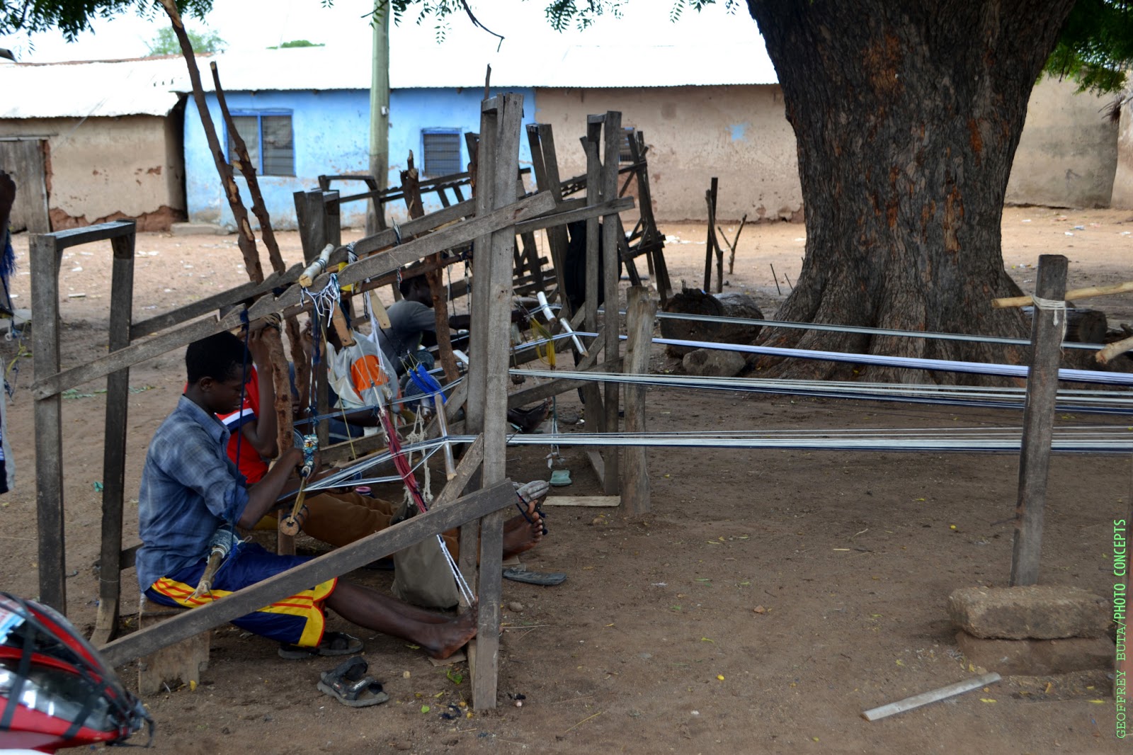 PHOTO CONCEPTS: Daboya “Traditional SMOCK weaving heritage” in Ghana.