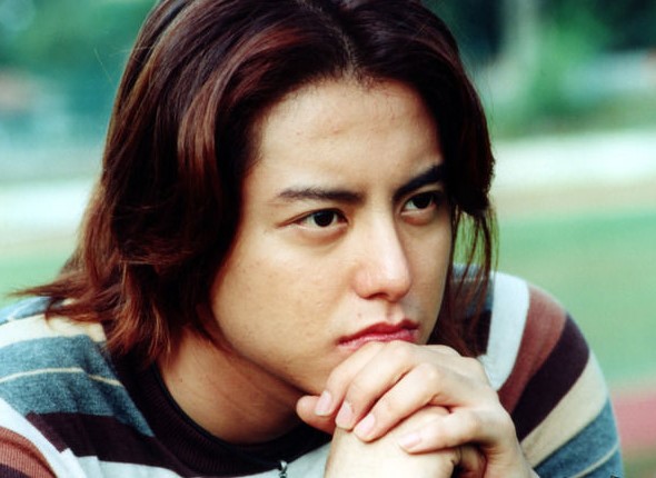 Biodata Lengkap Roger Danuarta Cowok Ganteng Multitalenta | Biodata ...