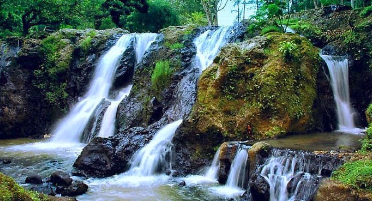 Ahery: 9 Curug Eksotis Di Bandung yang Wajib Dikunjungi