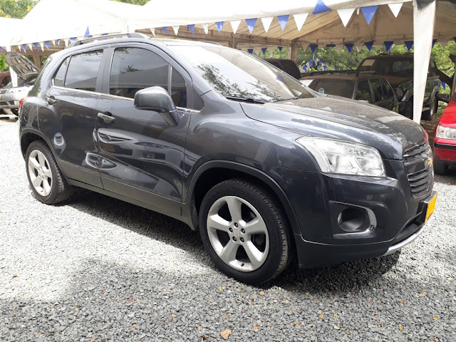 CHEVROLET TRACKER LT 2016 GRIS
