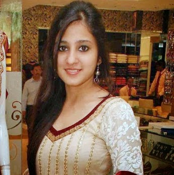 Indian Beautiful Girls Photo: A Simple Indian Girls Photo