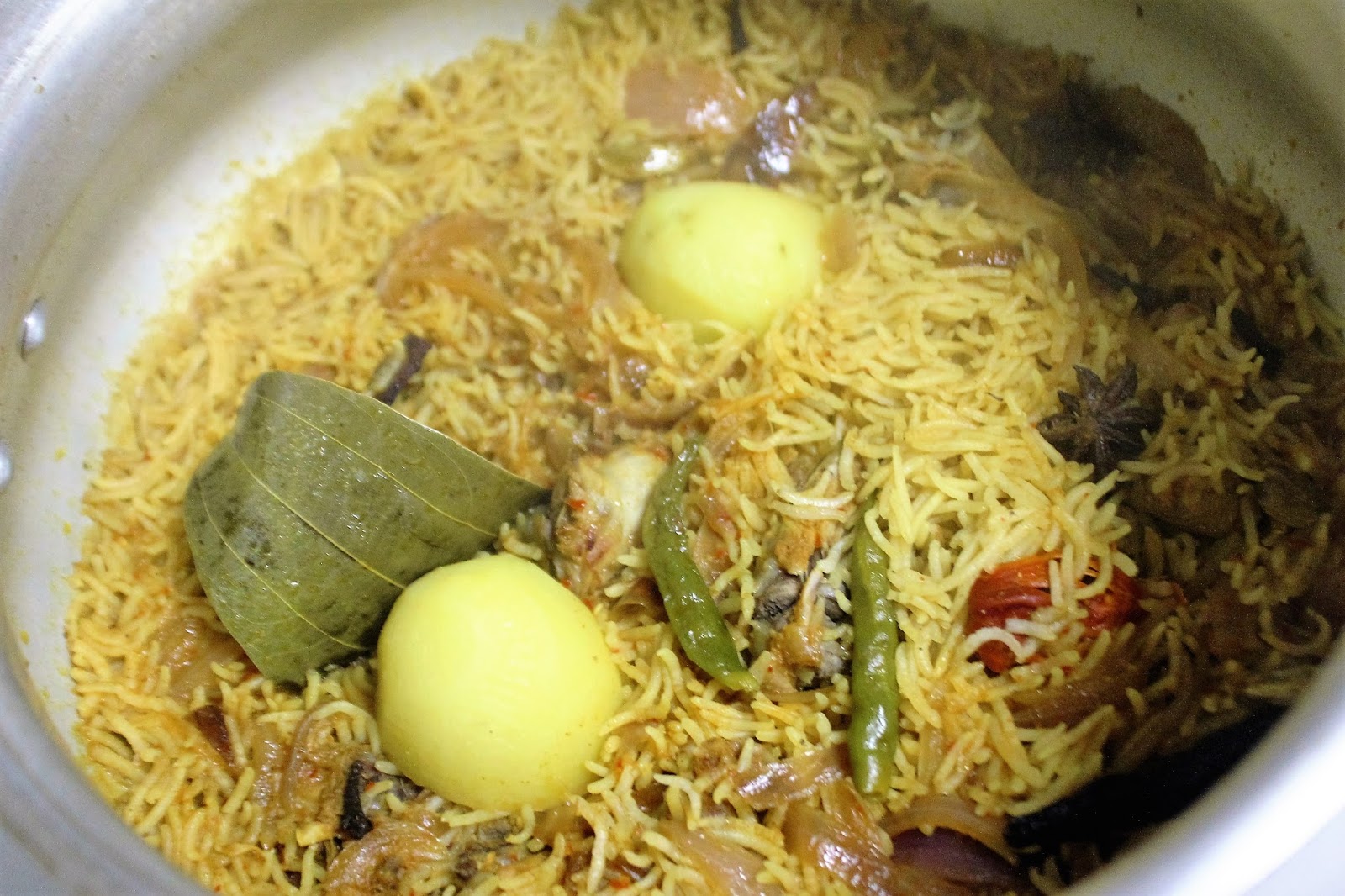 Bethica's Kitchen Flavours: Simple & Quick Chicken Pulao