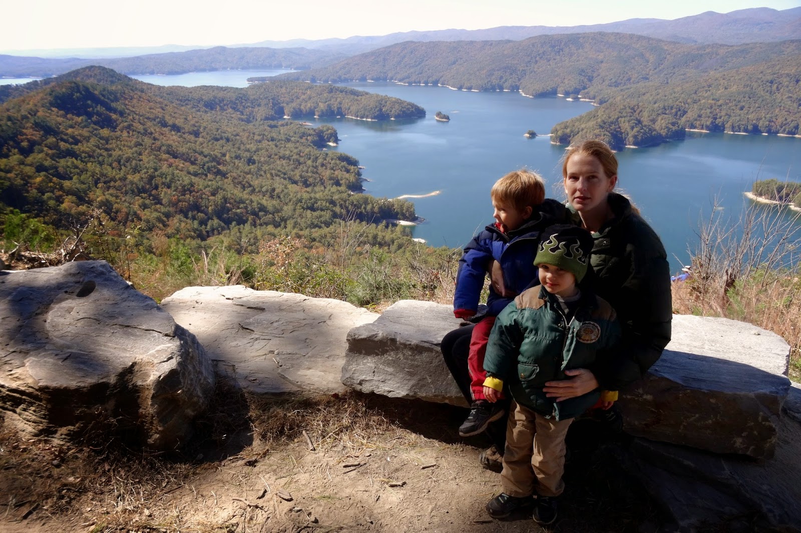 Femme au foyer: Jumping Off Rock