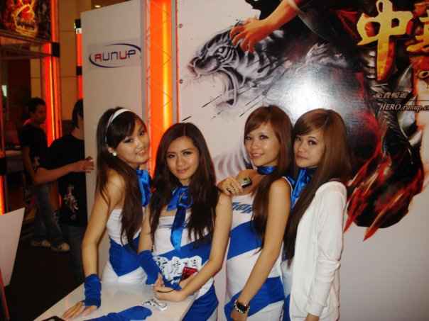 The Uniform Girls: [PIC] Runup online game show girls