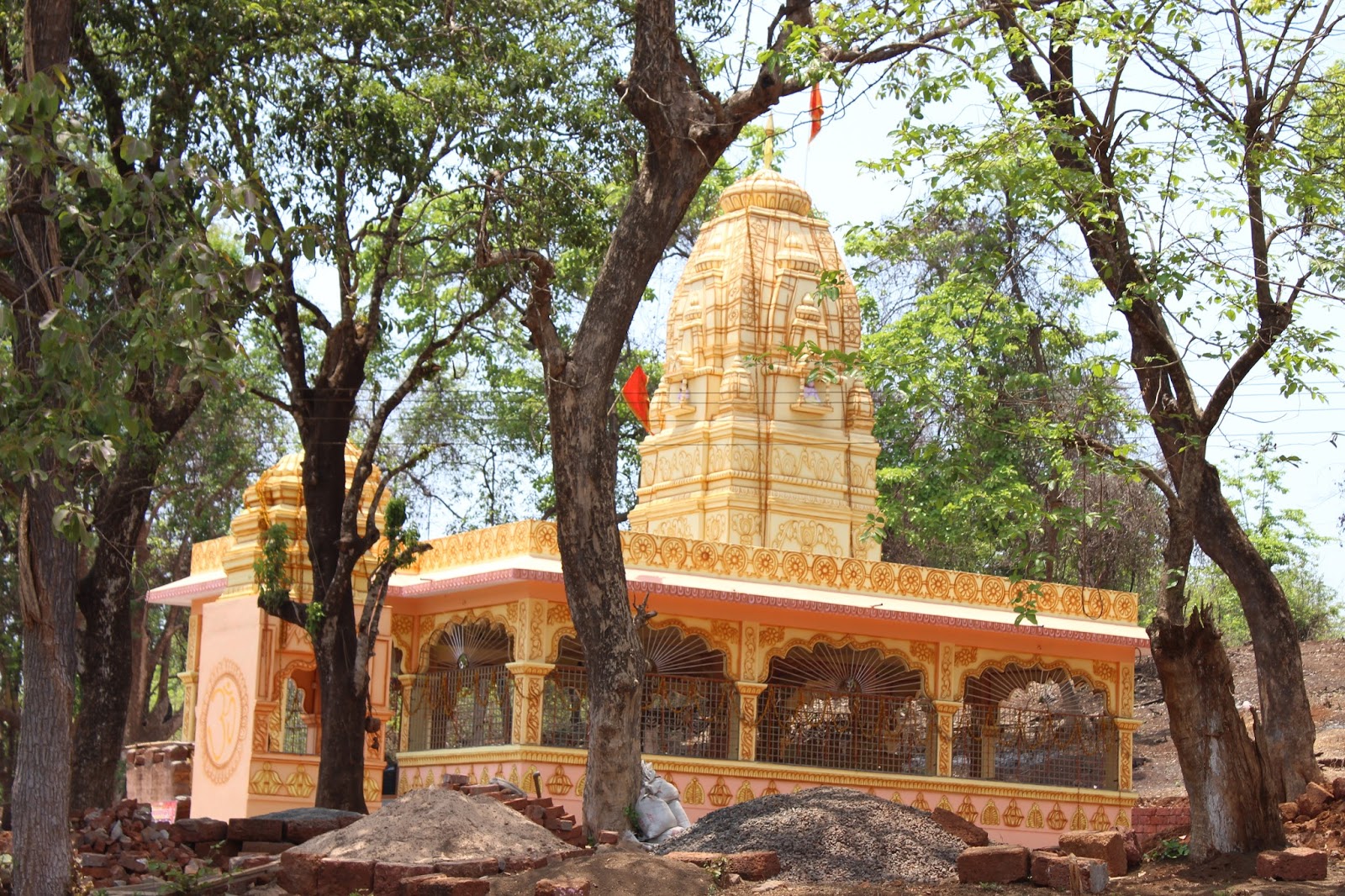Konkan : God lives here...: ...Temples In Konkan : God Lives Here...