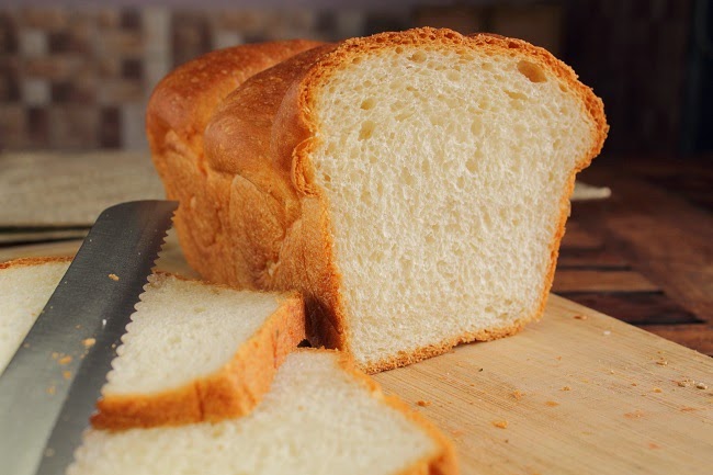 Incredibly soft and light White Bread | Baking YummiesBakingyummies ...