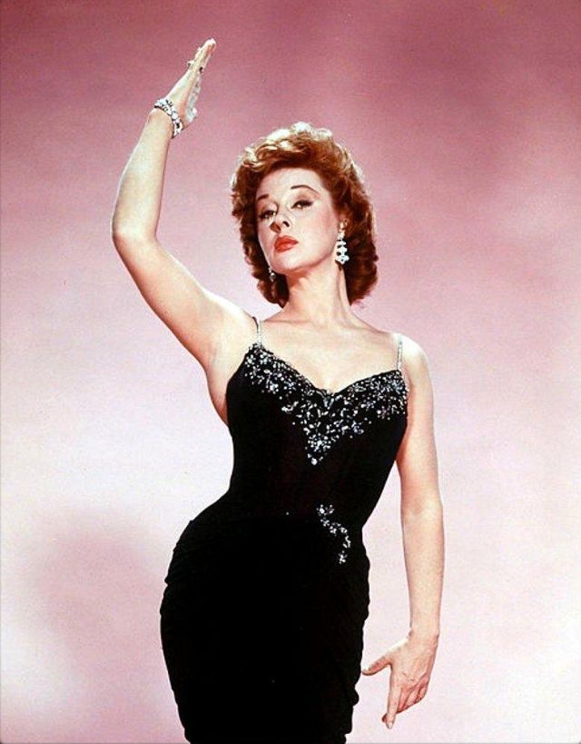48 Glamorous Color Photos of Susan Hayward in the 1940s and 1950s ...