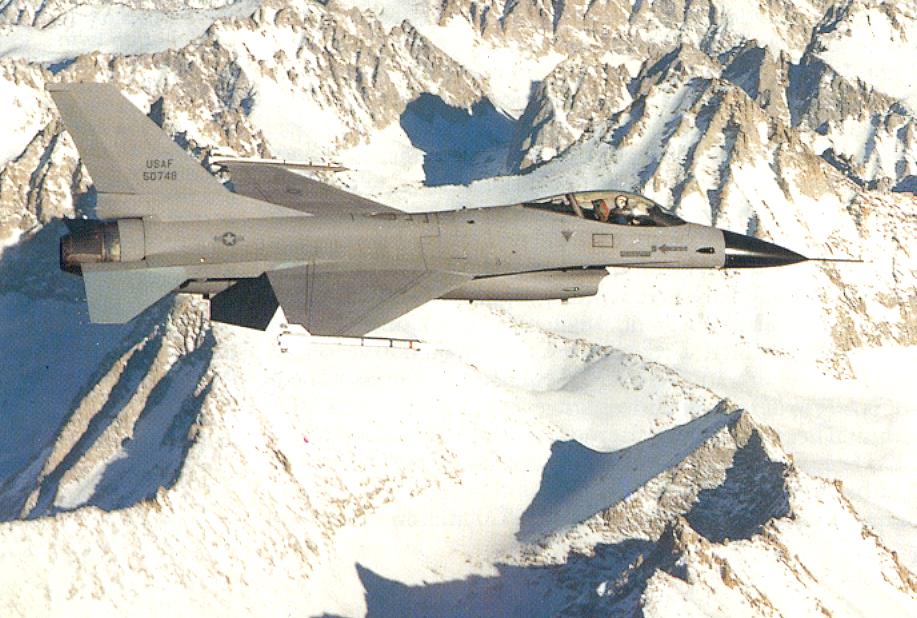 Kamuflázs - Camouflage: YF-16 és F-16 FSD