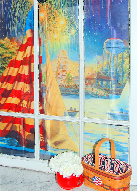Lynda of Lakeland: July 4th flag window