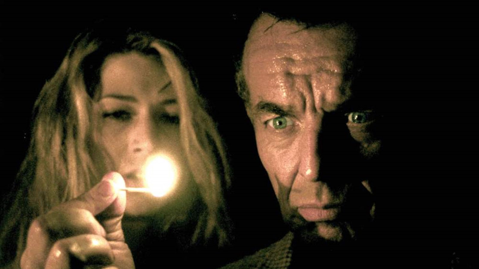 A Horror Diary: Review: Dead End (2003)