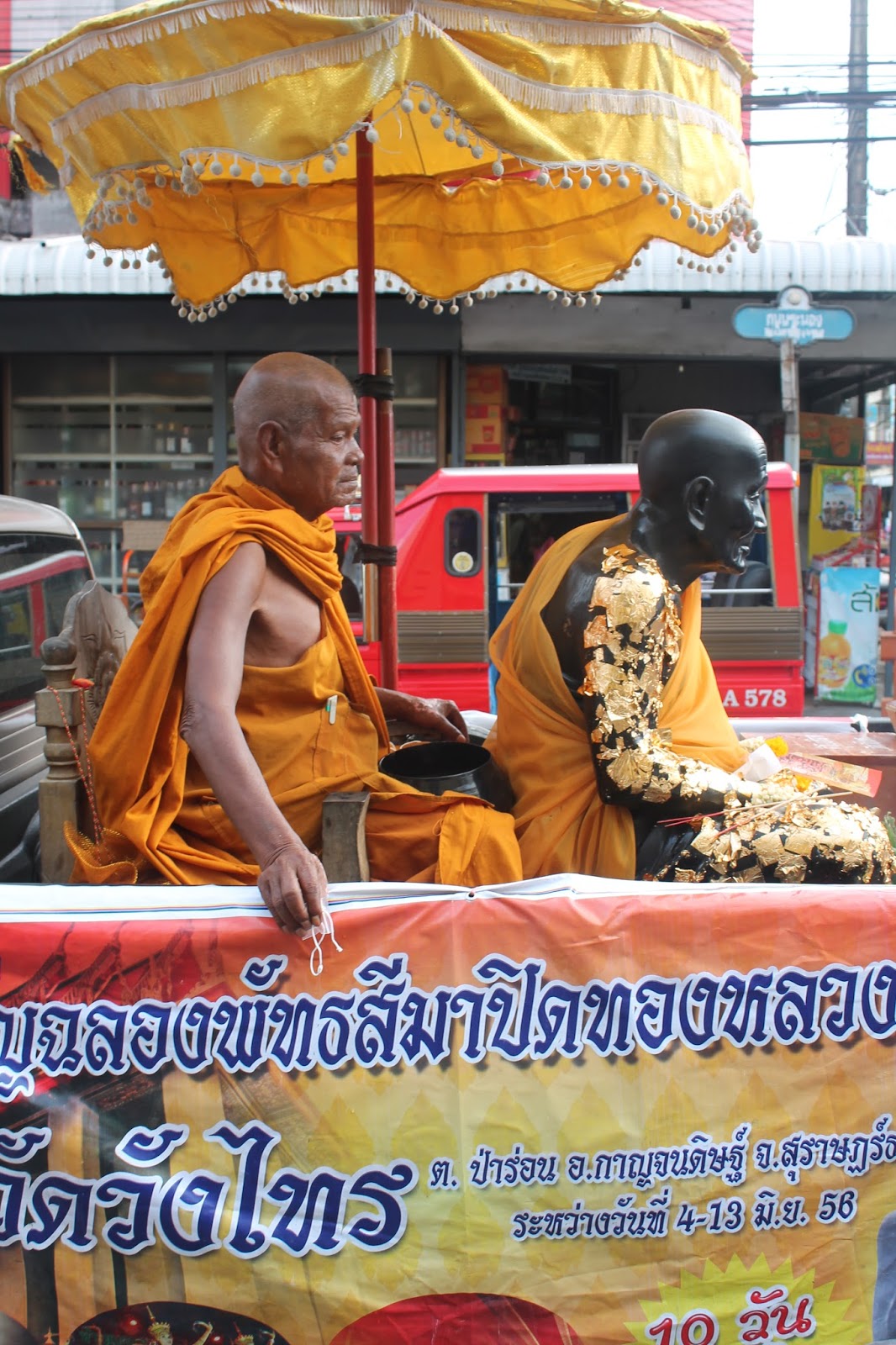 Thailand place to visit: Travelling Monks | About BTS Bangkok Thailand ...
