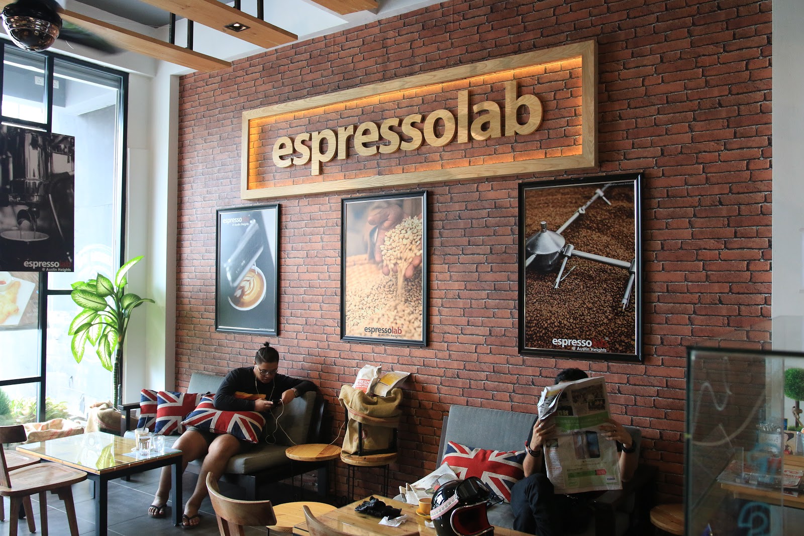EspressoLab, Mount Austin
