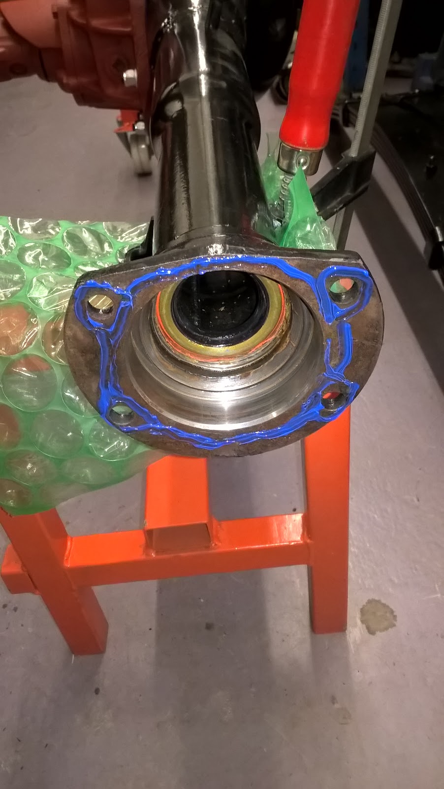 1965 Mustang 'Snowback' Fastback: Rear axle assembly and installation