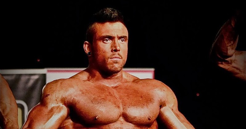 Bodybuilder Bulge, Posing Trunks, VPL: Luke Sandoe: tightly held bulge ...