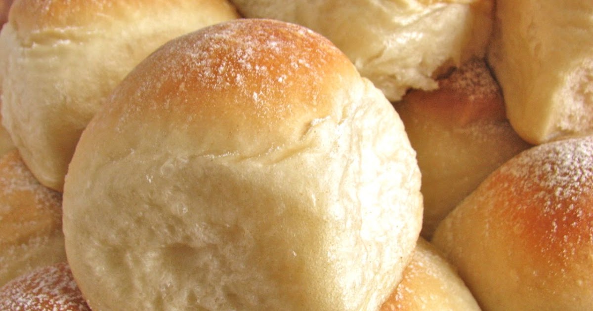 Delectably Mine: Soft Dinner Rolls