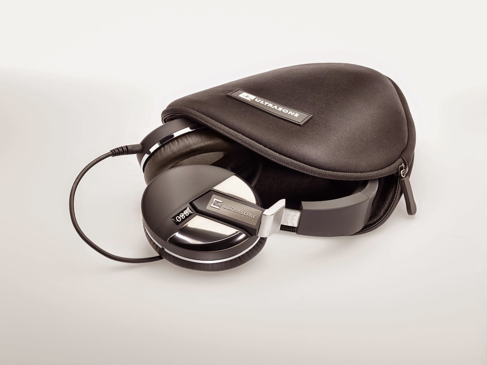 ULTRASONE PERFORMANCE 880 Headphones NEW – M & S | Ultimate High-Fidelity