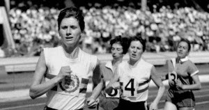 Once Upon a Time in the Vest: V8 N. 56 Diane Leather, R.I.P. First Sub ...