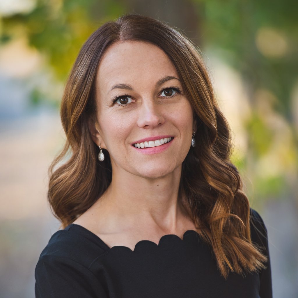 Amor Entre Paginas : Ally Condie - Biografia