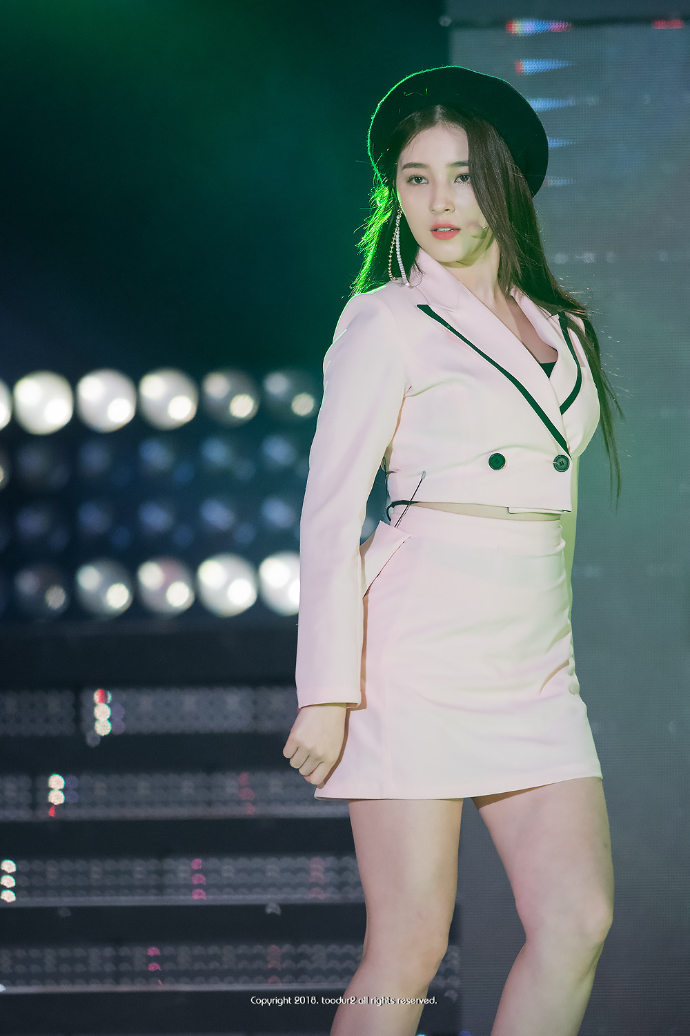 MOMOLAND Nancy is so beautiful in pink - Who's your bias?