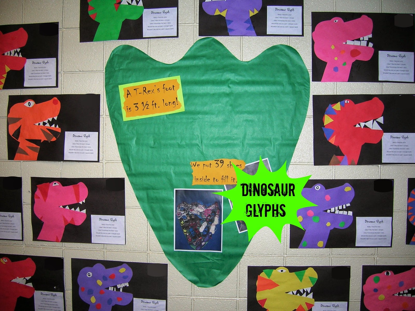 Teaching Minds Reaching Hearts: Roar, Roar, Dinosaur!