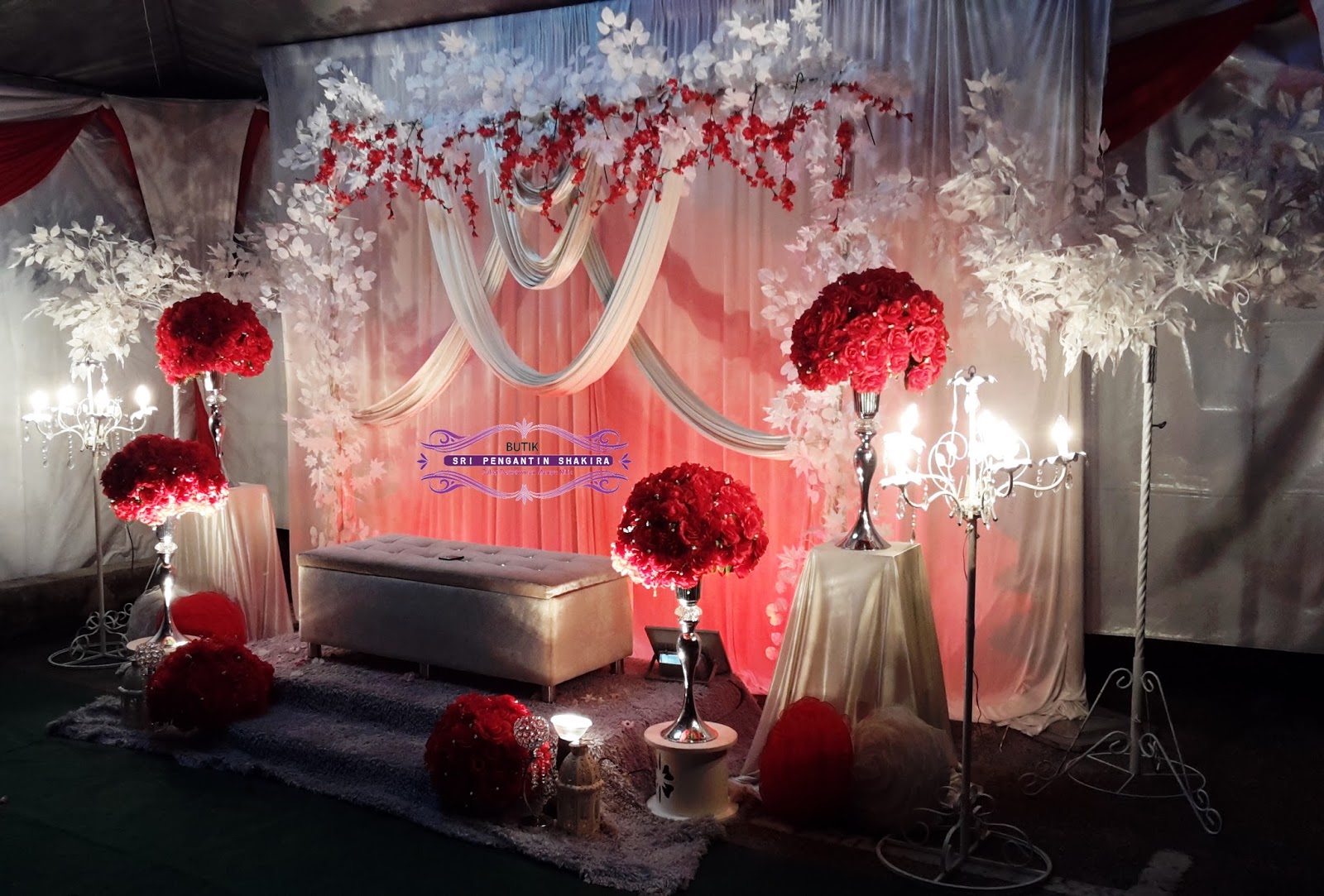 Pelamin Merah & Mekap Pengantin Natural | Ramlah | Damansara | 11 ...